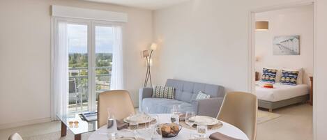 Wi-Fi de cortesia, roupa de cama