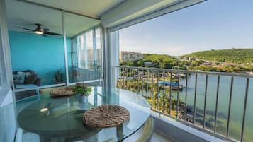 Apartamento, 1 cama queen-size, terraço, vista para o oceano (A24827-FAJ-MARE) | Vista do quarto