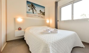 Apartamento | 3 quartos, ferros/tábuas de passar roupa, roupa de cama