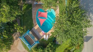 Piscina externa sazonal