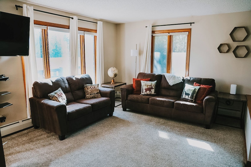 Hot Tub + Mtn Views 5 Min To Town Sleeps 8 Peak 7 Retreat Dog Friendly - Breckenridge, CO