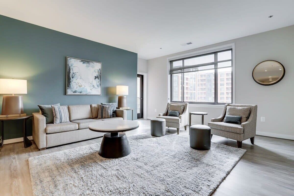Sojourn | Courtland Towers W/ Entertainment Area - Alexandria, VA
