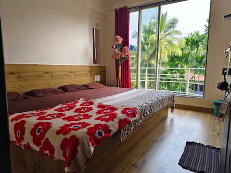 Quarto básico | Wi-Fi de cortesia. Hotel Simon king