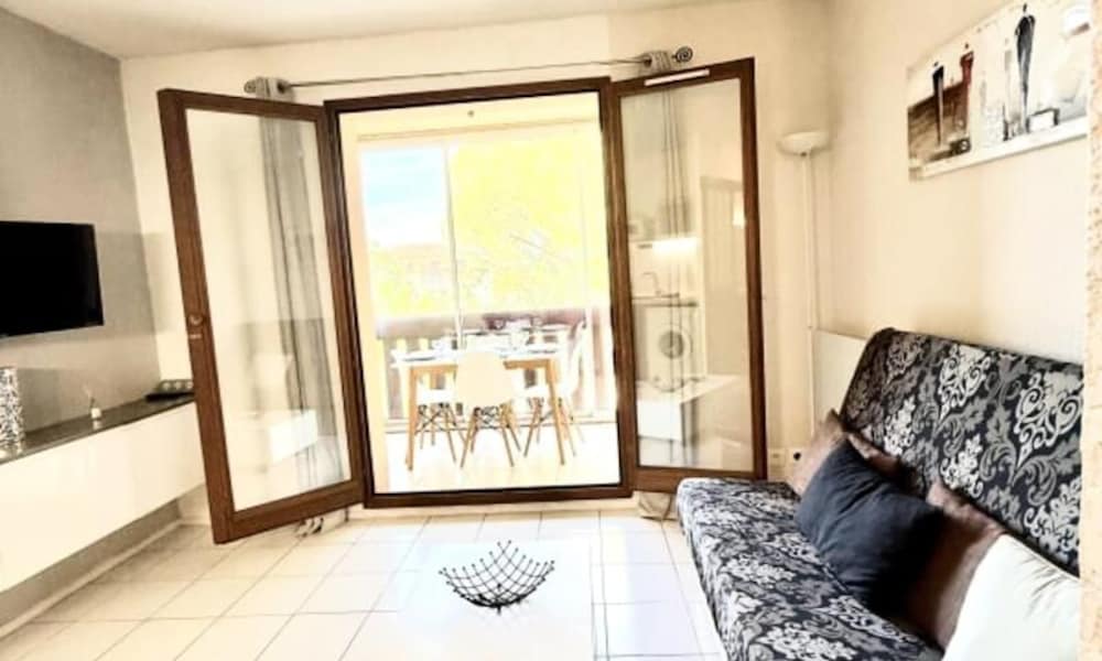 Apartments for 2 People Reviews, Deals & Photos 2026 - Vrbo
