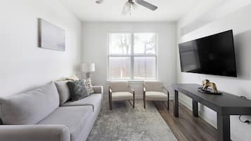 Estúdio (0 Bedroom) | Sala de estar | Televisor de 50 polegadas com canais digitais
