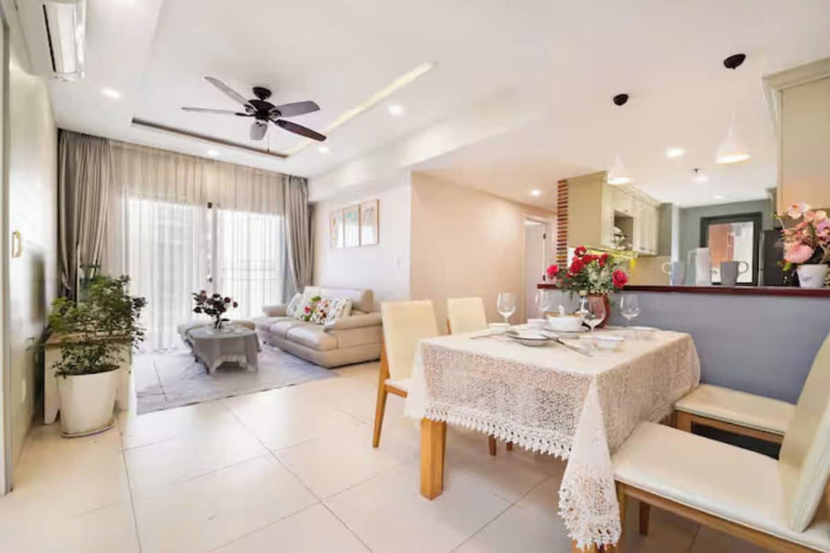 Suite Familiar, 3 quartos, acesso ao Club Lounge, vista para o rio | Lençóis de algodão egípcio, roupa de alta qualidade, edredões de penas