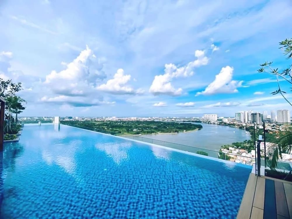 Bluesky D'edge Thao Dien Luxury Vacation - Ho Chi Minh City