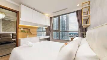 Suite Presidencial, 2 quartos, acesso ao Club Lounge, vista para o porto | Lençóis de algodão egípcio, roupa de alta qualidade, edredões de penas