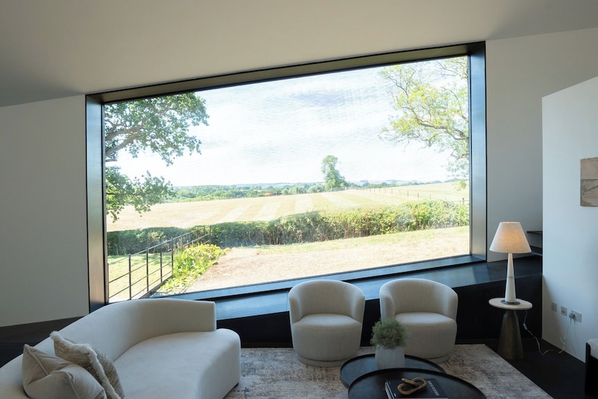 Pass The Keys | Bond-villain Style Home, With Panoramic Views - Newbury