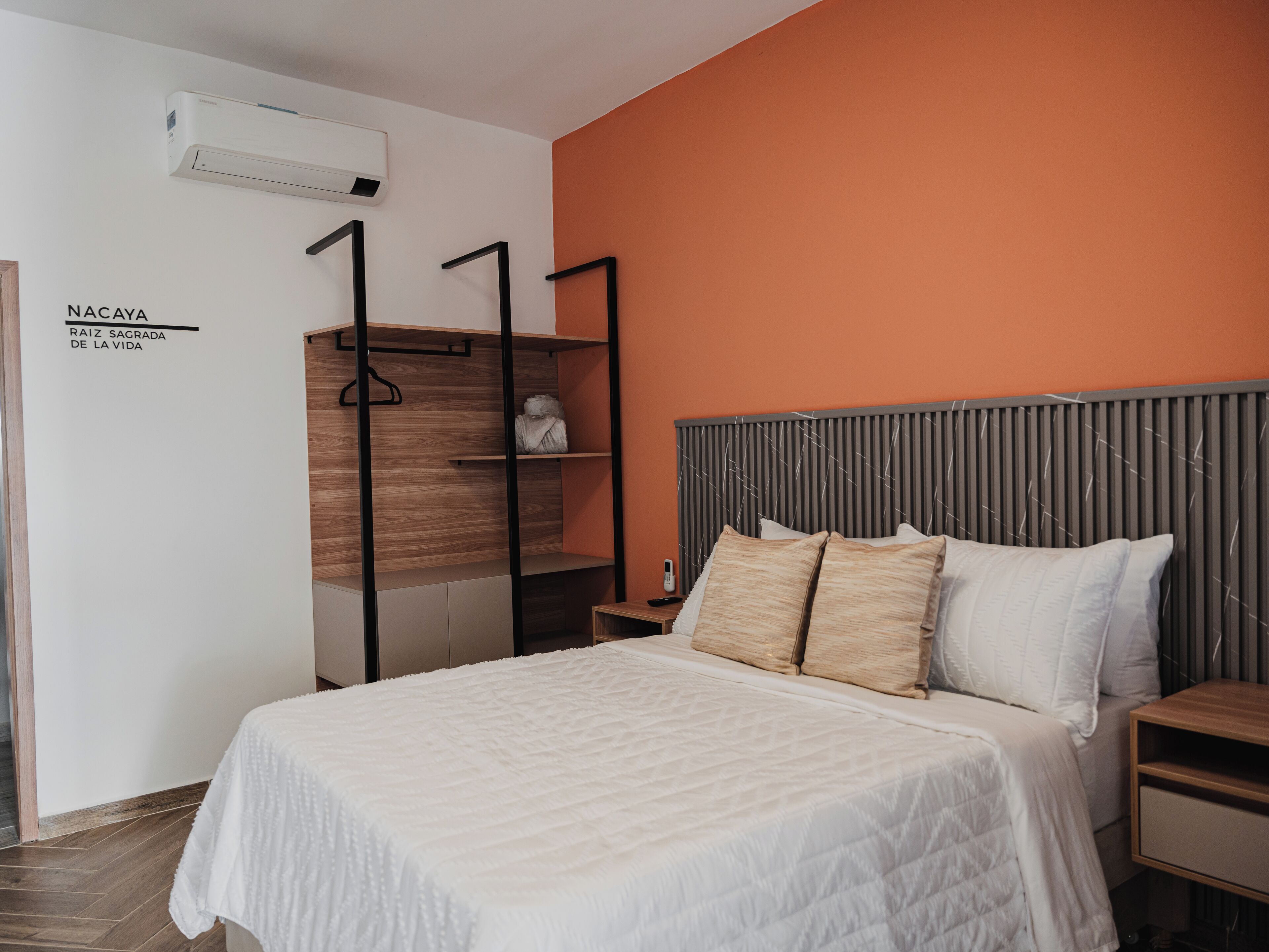 Quarto Duplo Standard | Roupa de alta qualidade, com decoração personalizada, Wi-fi grátis 