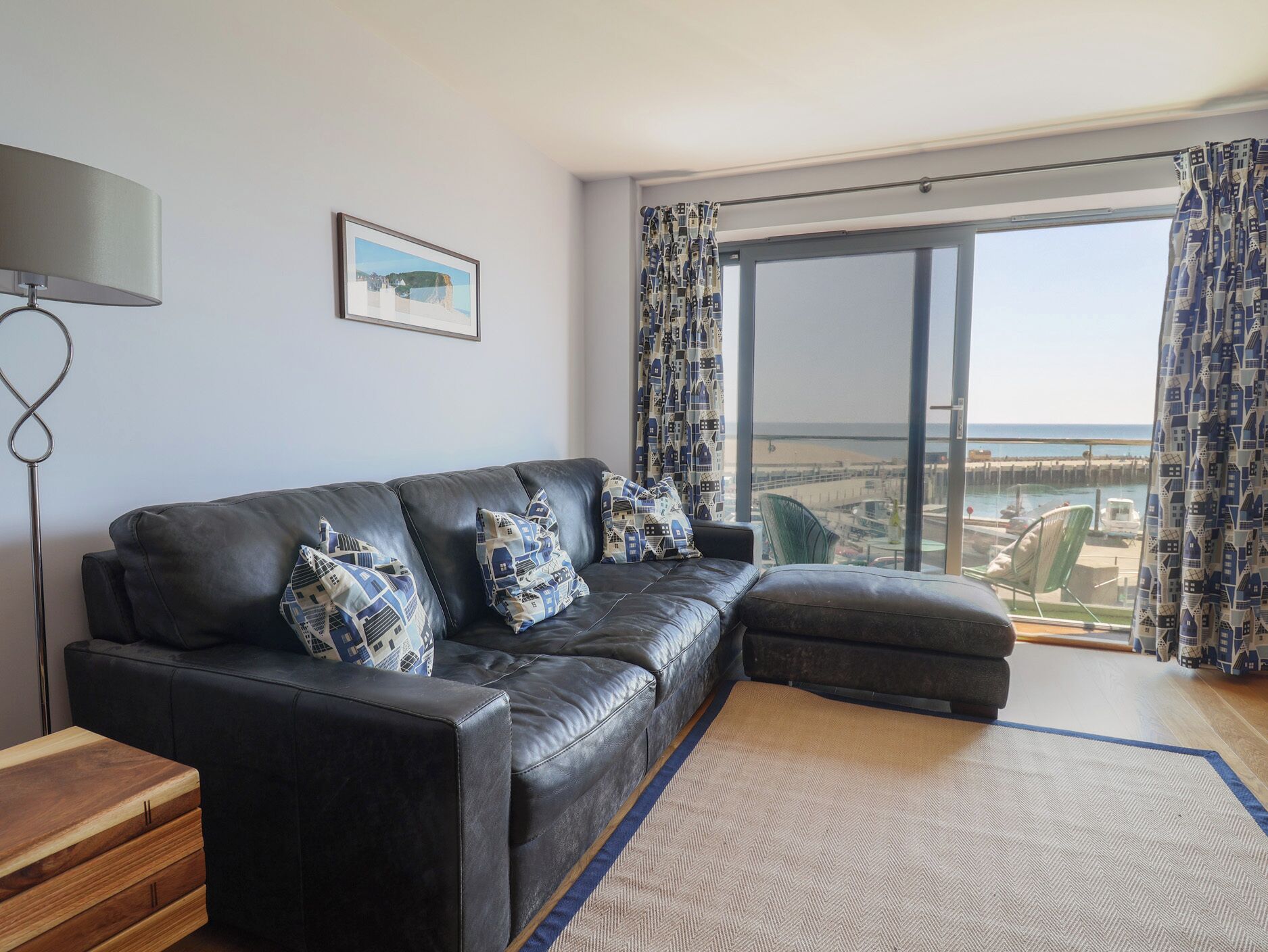 36 Quay West Apartments, Pet Friendly In West Bay - Bridport