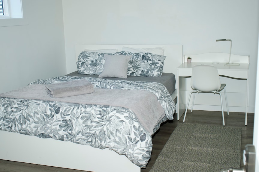 Hotel Style Suite A - Alberta