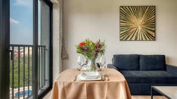 Estúdio, 1 cama queen-size, cozinha, Vista para a cidade (Juarez 56 - (03)) | Interior