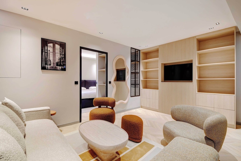 Modern Souplex A/c 2br/6p- Near The Louvre Museum - Paris