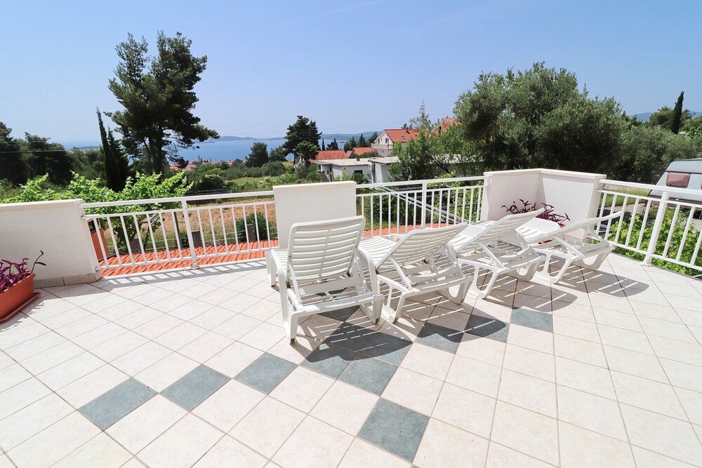 Apartments Villa Michele-three Bedroom Apartment With Terrace Reviews ...