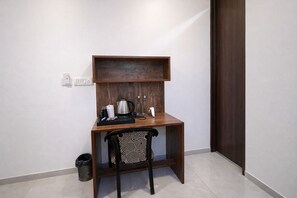 Quarto Deluxe | Com mobília individualizada, secretária 