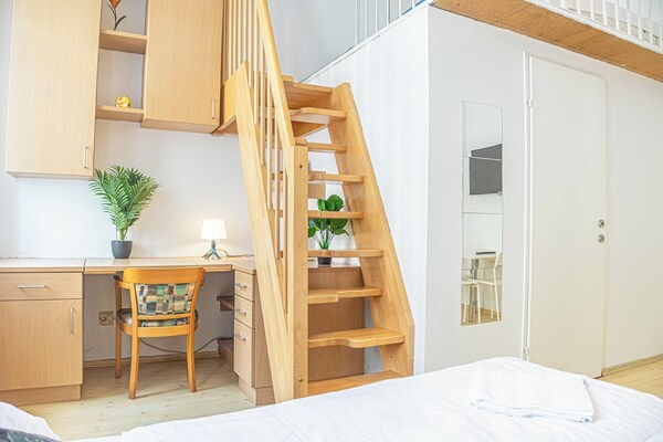 Bright Apartment Near Wiener Stadthalle - Wien