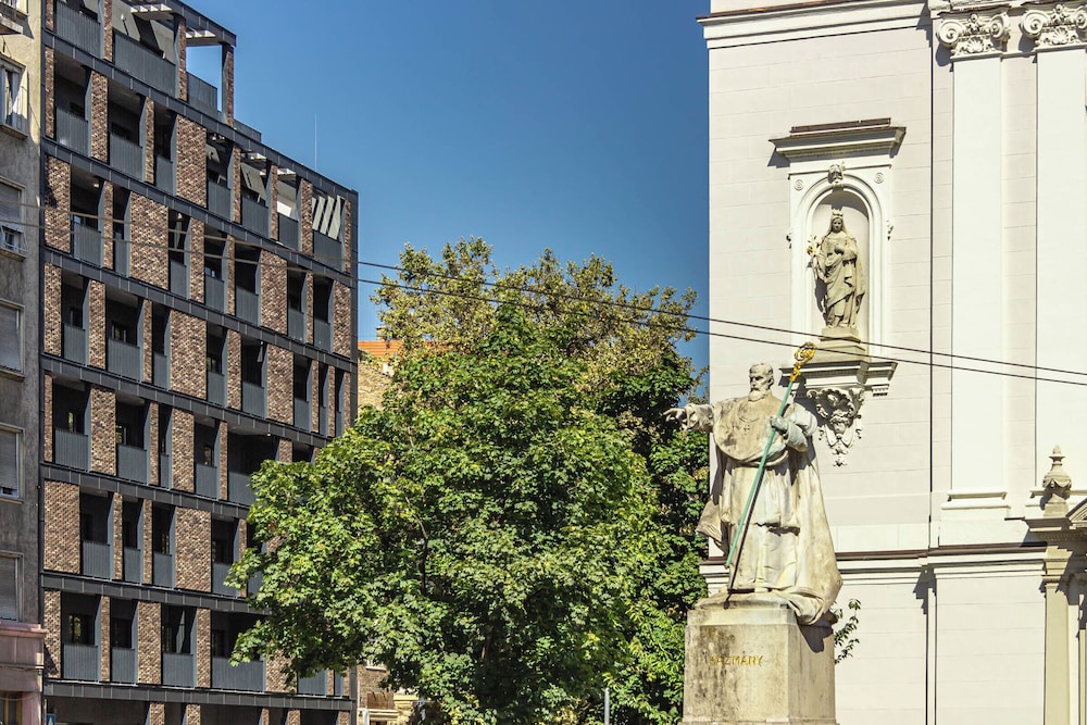 Marone Suites Budapest - Budapest