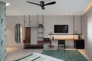 Urban Deluxe | Cofre com capacidade para portátil, secretária 