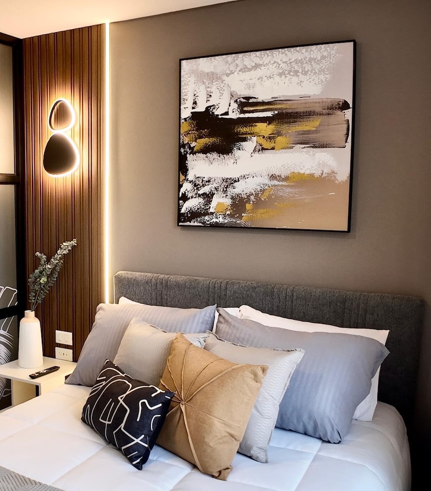 Modern Studio Close by La Carolina Metro Station with fast Free WIFI ...