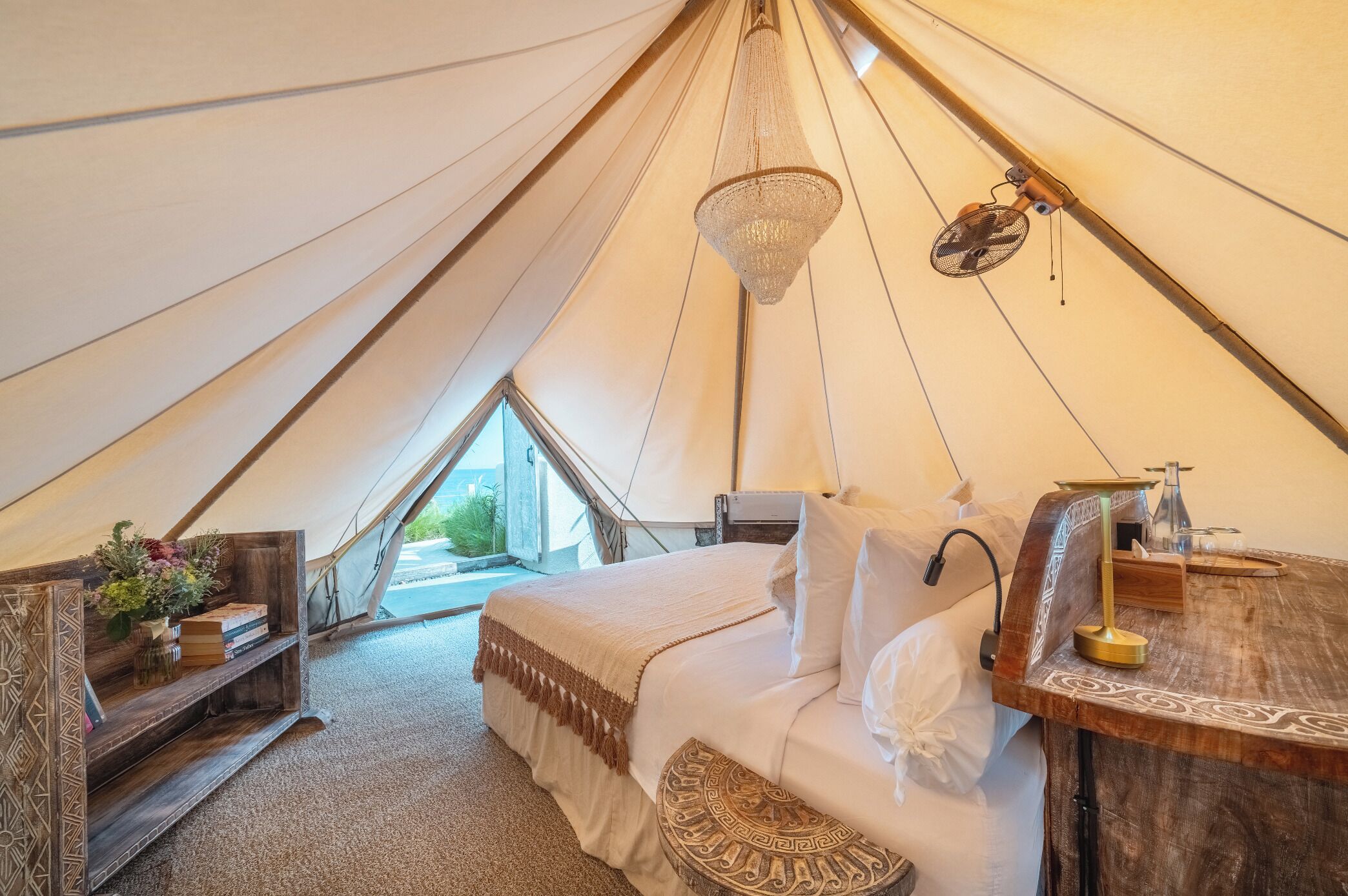 Quarto Clássico com Cama de Casal, vista para o mar | Wi-fi grátis 