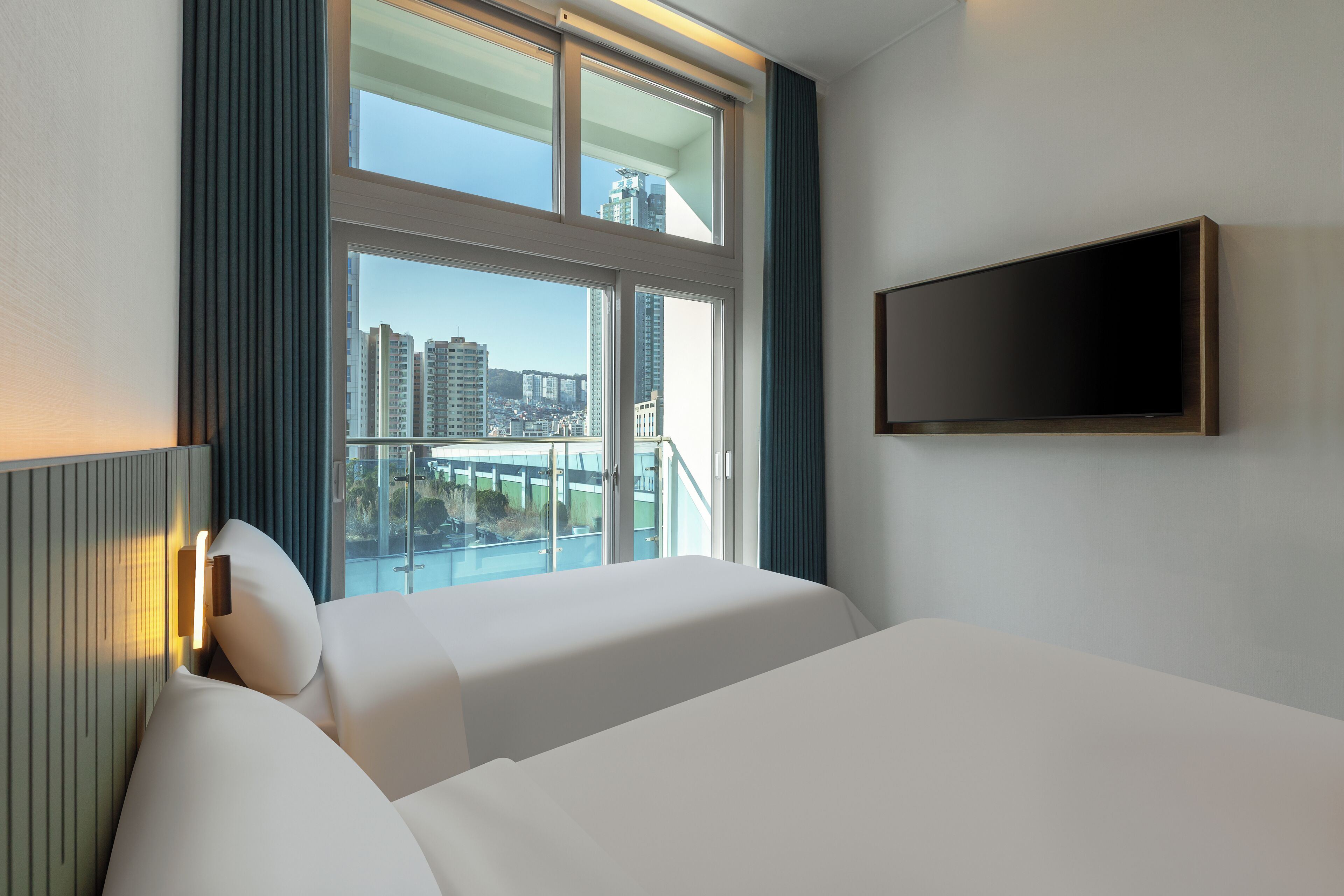 Roupas de cama premium, quartos à prova de som, Wi-Fi de cortesia