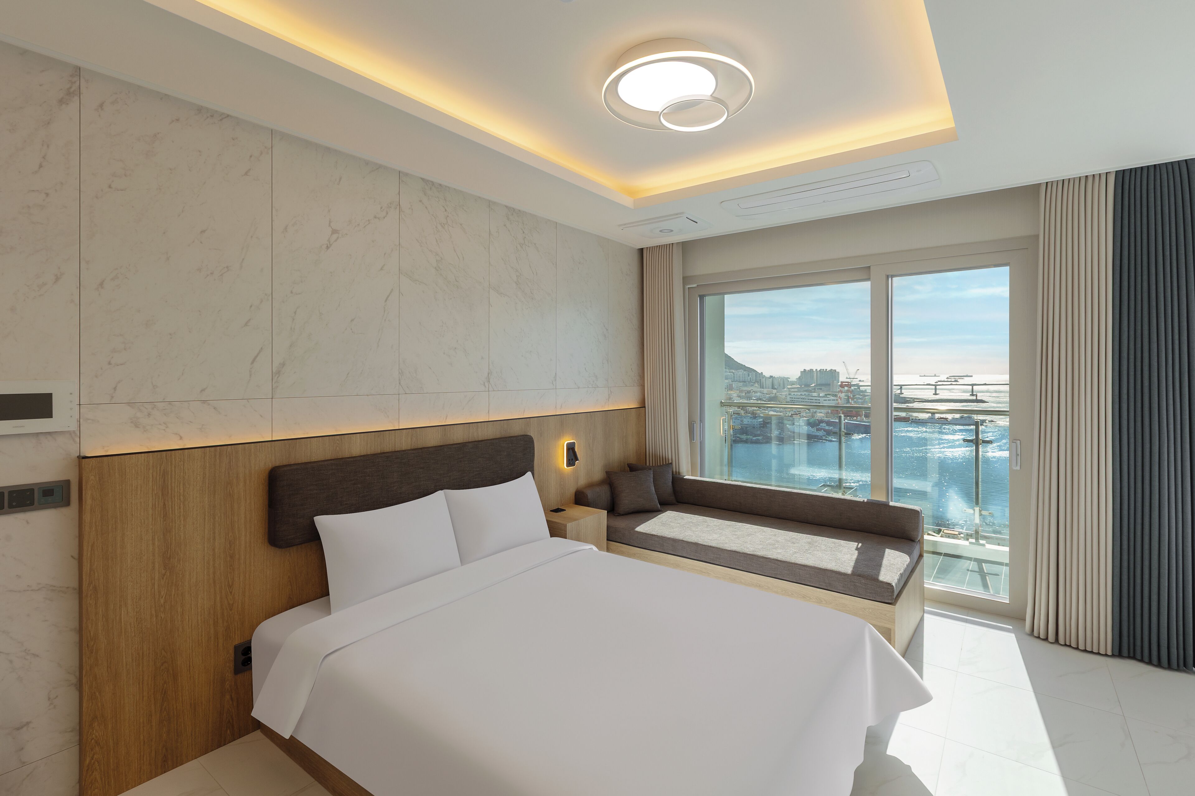 Roupas de cama premium, quartos à prova de som, Wi-Fi de cortesia