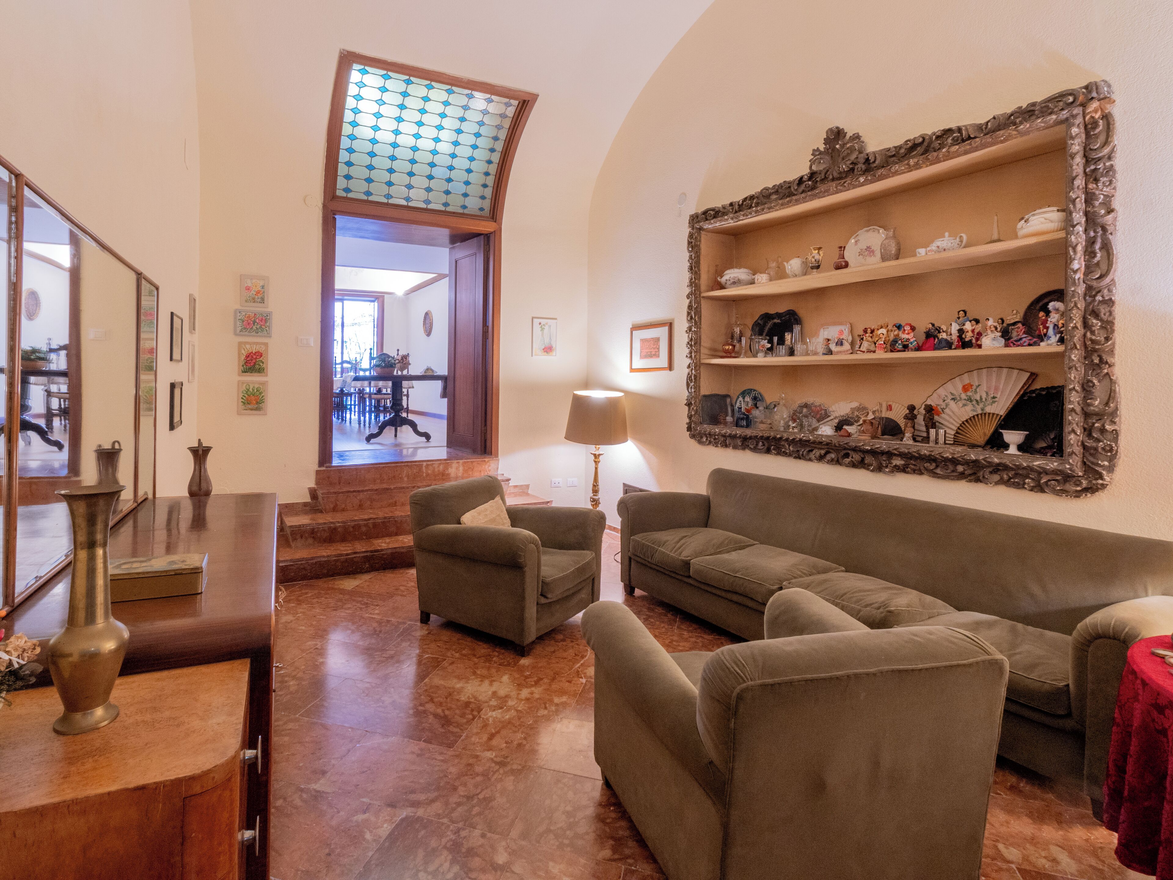 Televisor de ecrã plano de 32 polegadas com canais digitais 