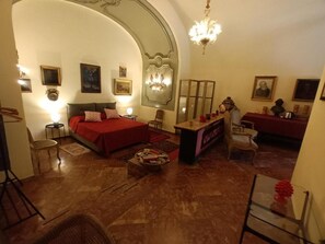 Quarto Duplo ou Twin Superior, 1 cama queen-size, casa de banho privativa | Edredões de penas, minibar, cofre no quarto, berços/camas para crianças