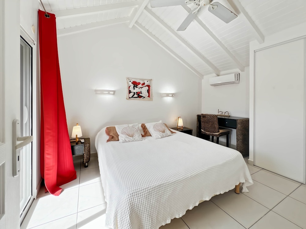 Mango Rouge, 2 bdr and private pool - Quartier d Orleans | Vrbo