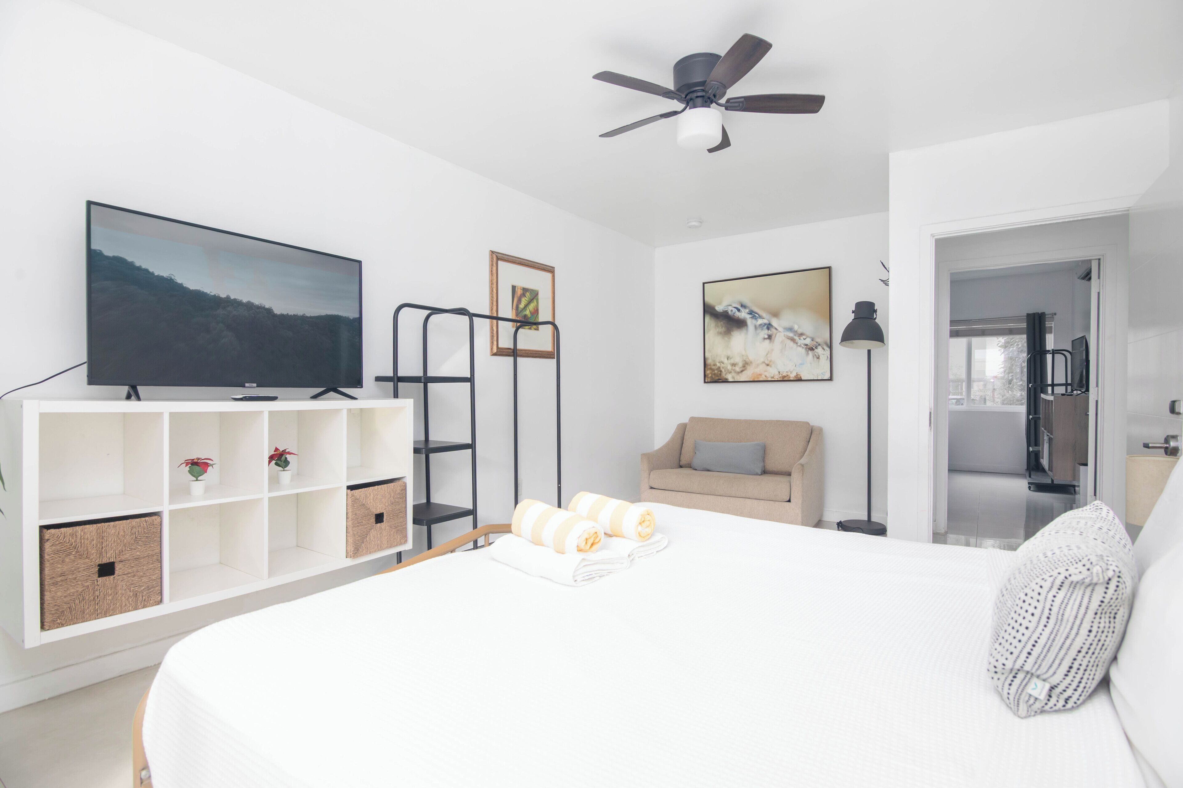 Apartamento clássico | Roupas de cama antialérgicas, individualmente decorados