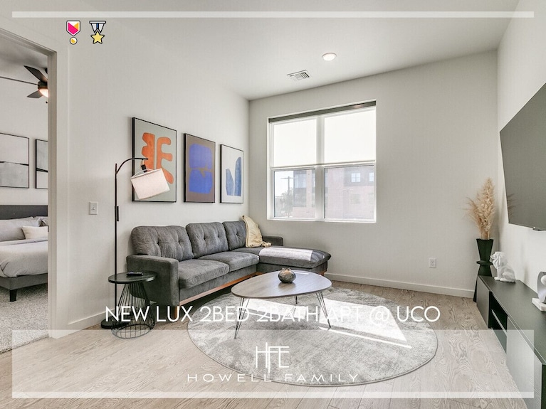New Lux 2bed Apt @ Uco - 에드먼드
