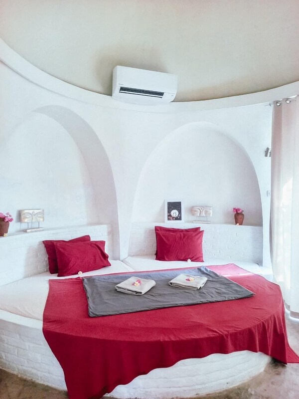 Mentigibay Dome Villa Lombok - Lombok