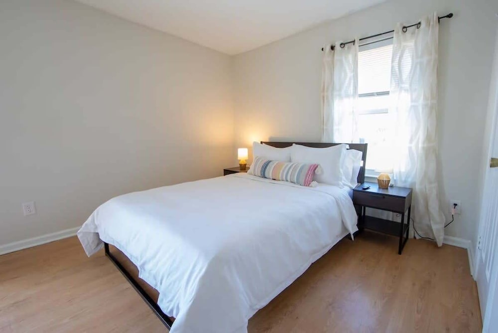 Sojourn | Virginia Beach | 2 Bedroom Townhouse - Virginia Beach | FeWo ...