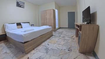 Cofre no quarto, secretária