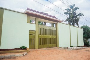 Entrada do alojamento