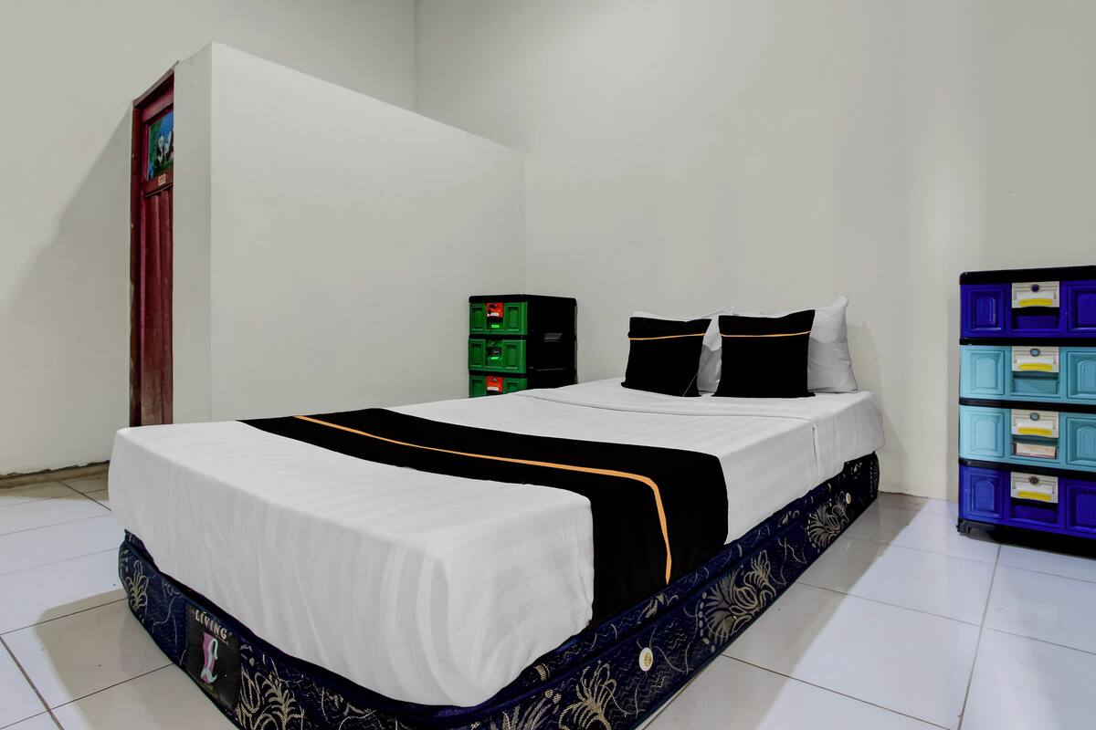 Quarto casal standard | Wi-Fi de cortesia, roupa de cama