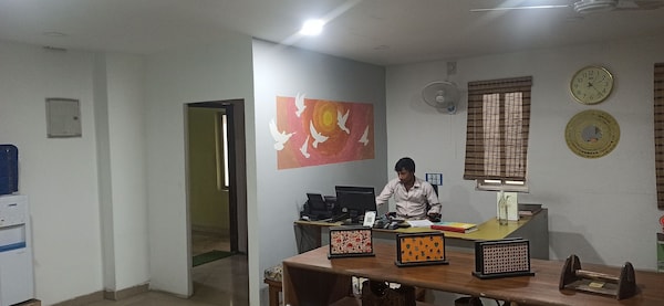 Travelers Hostel - Assam