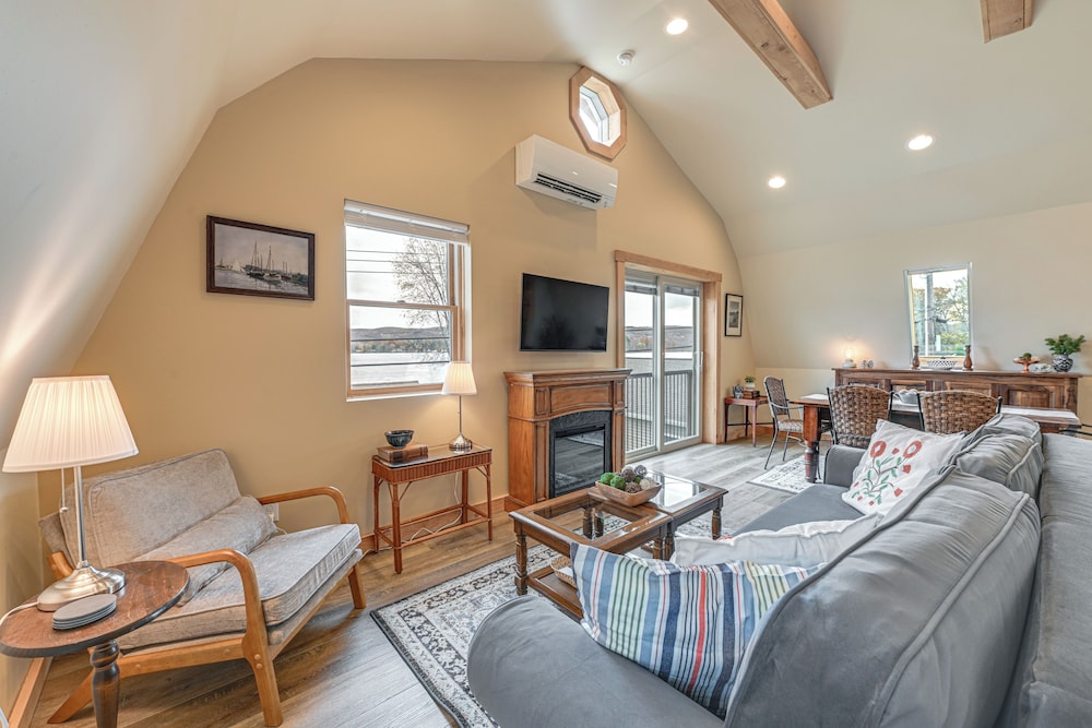 Ultimate Relaxation! Lake-view Cottage In Bradford - Finger Lakes, NY