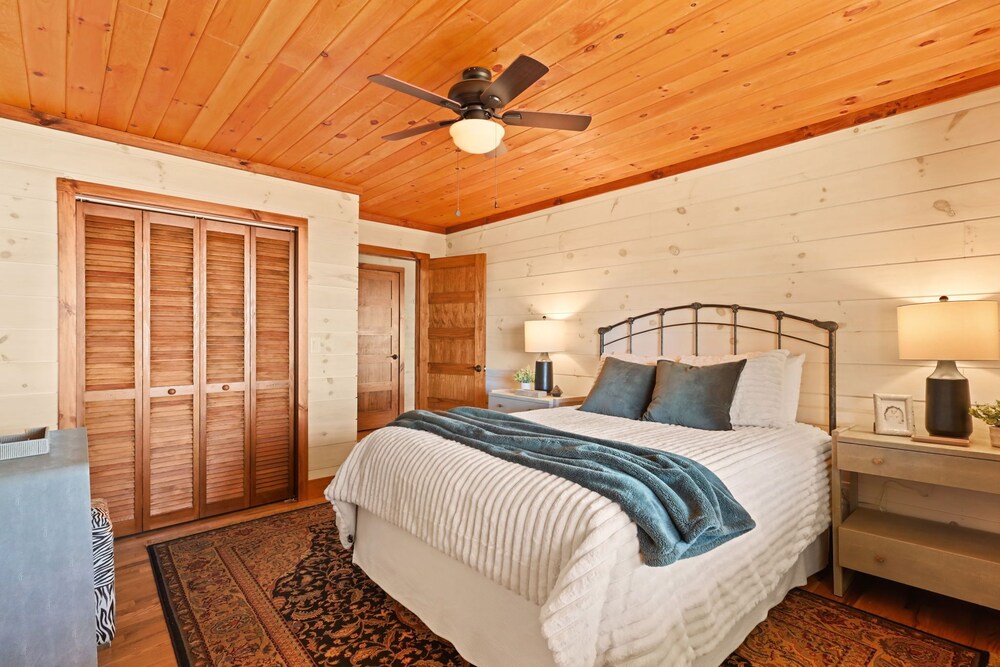 Luxe View Retreat - Elegant comfort with the most amazing views ...