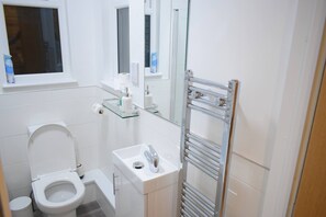 Casa, 5 quartos, para fumantes | Banheiro