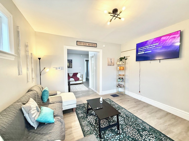 Located Just A Short 12-minute Walk From Niagara Falls, This Stylish 3-bedroom Home Offers 1.5 Baths, Modern Comfort, And A Prime 10th Street Location. -