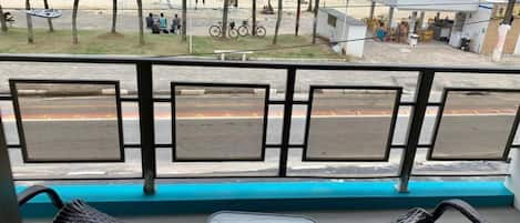 Cortinas/cortinados opacos, ferro/tábua de engomar, Wi-fi grátis