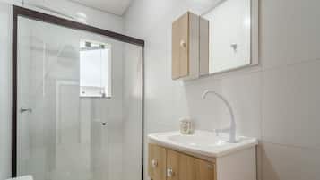 Apartamento Básico | Casa de banho | Um polibã