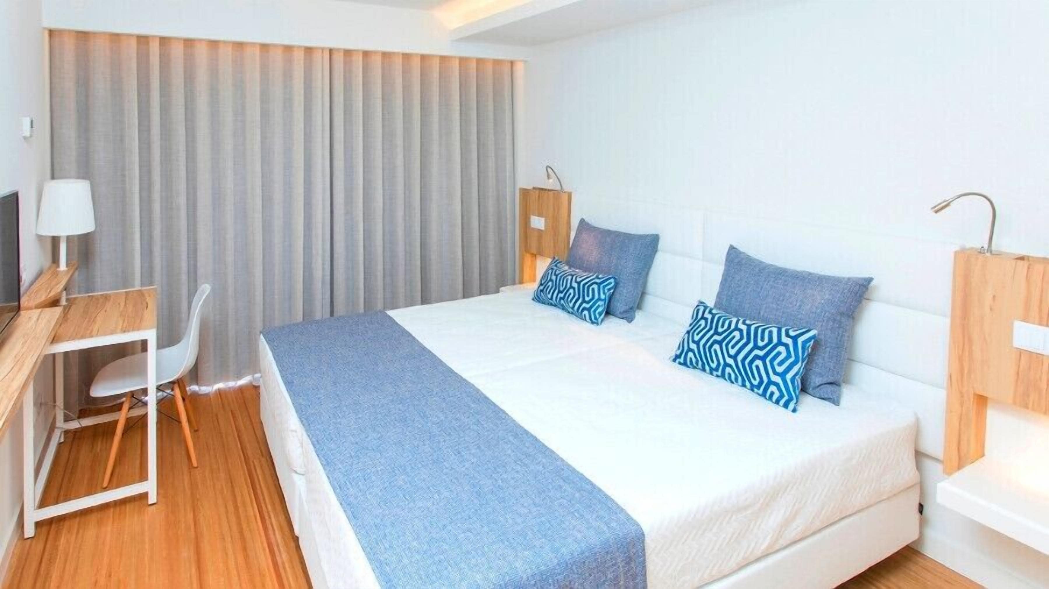 Apartamento Standard, 1 quarto | Cofre no quarto, ferro/tábua de engomar 