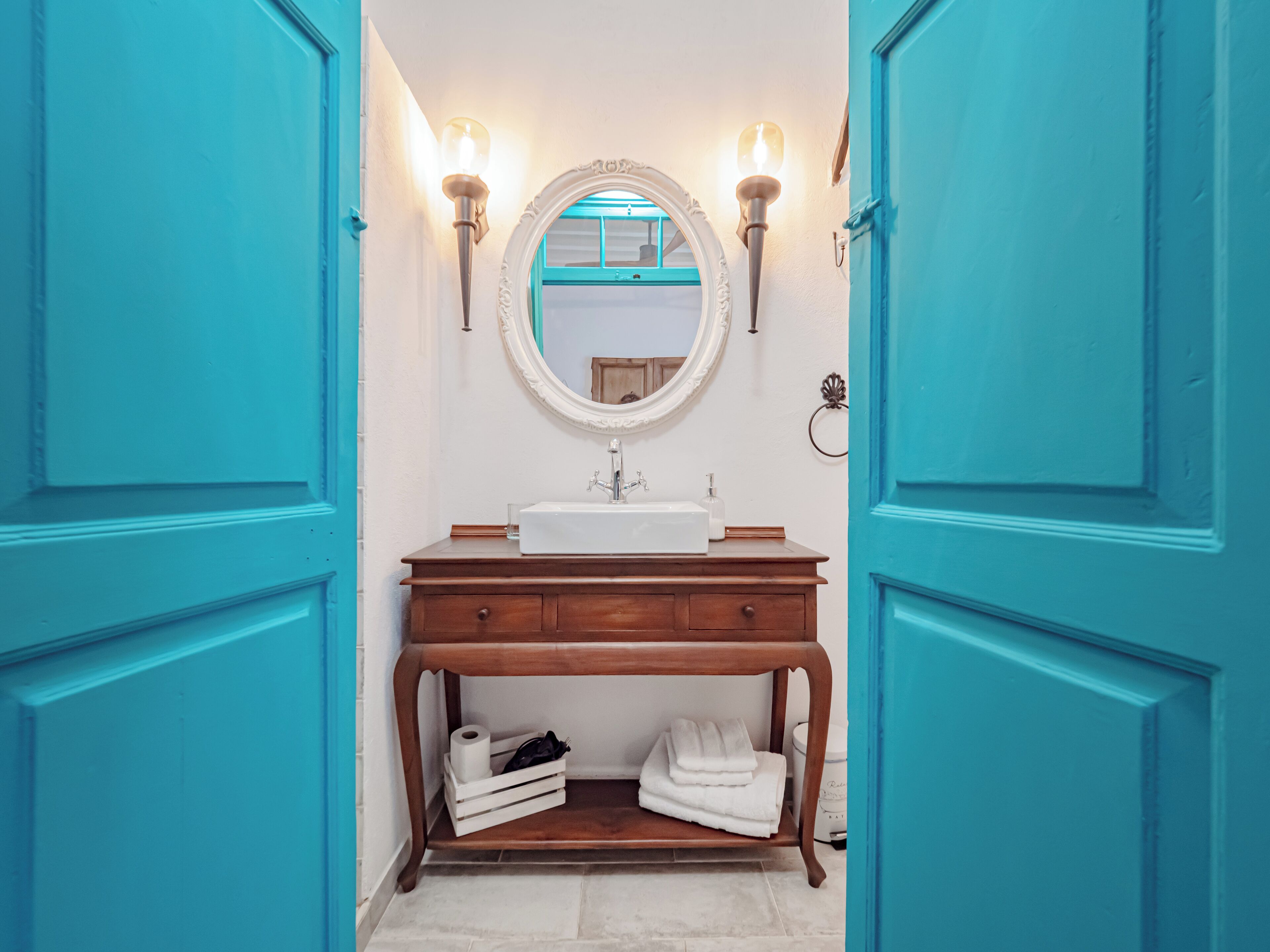 Estúdio Deluxe, Vista para a cidade | Casa de banho | Artigos de higiene pessoal grátis, um secador de cabelo 