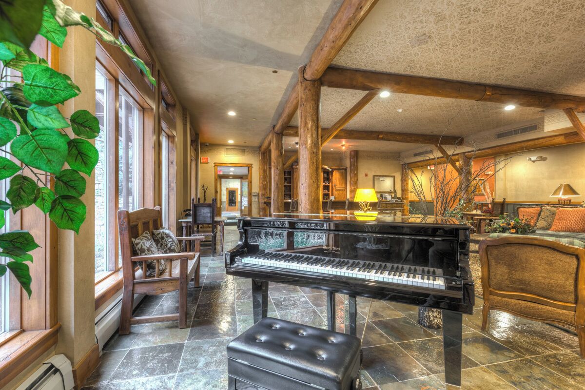 Condo (3 Bedrooms) | Fachada