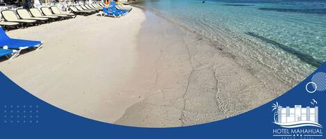 Uma praia privada, praia de areia branca