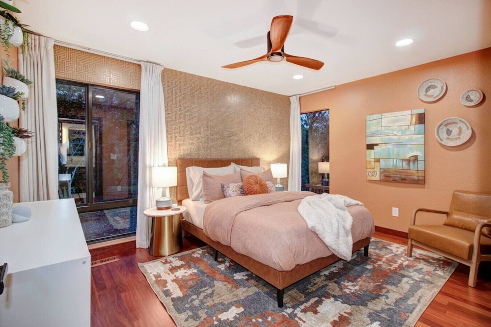 Granite Bay Luxury Home with Pool & Patio Reviews, Deals & Photos 2026 ...