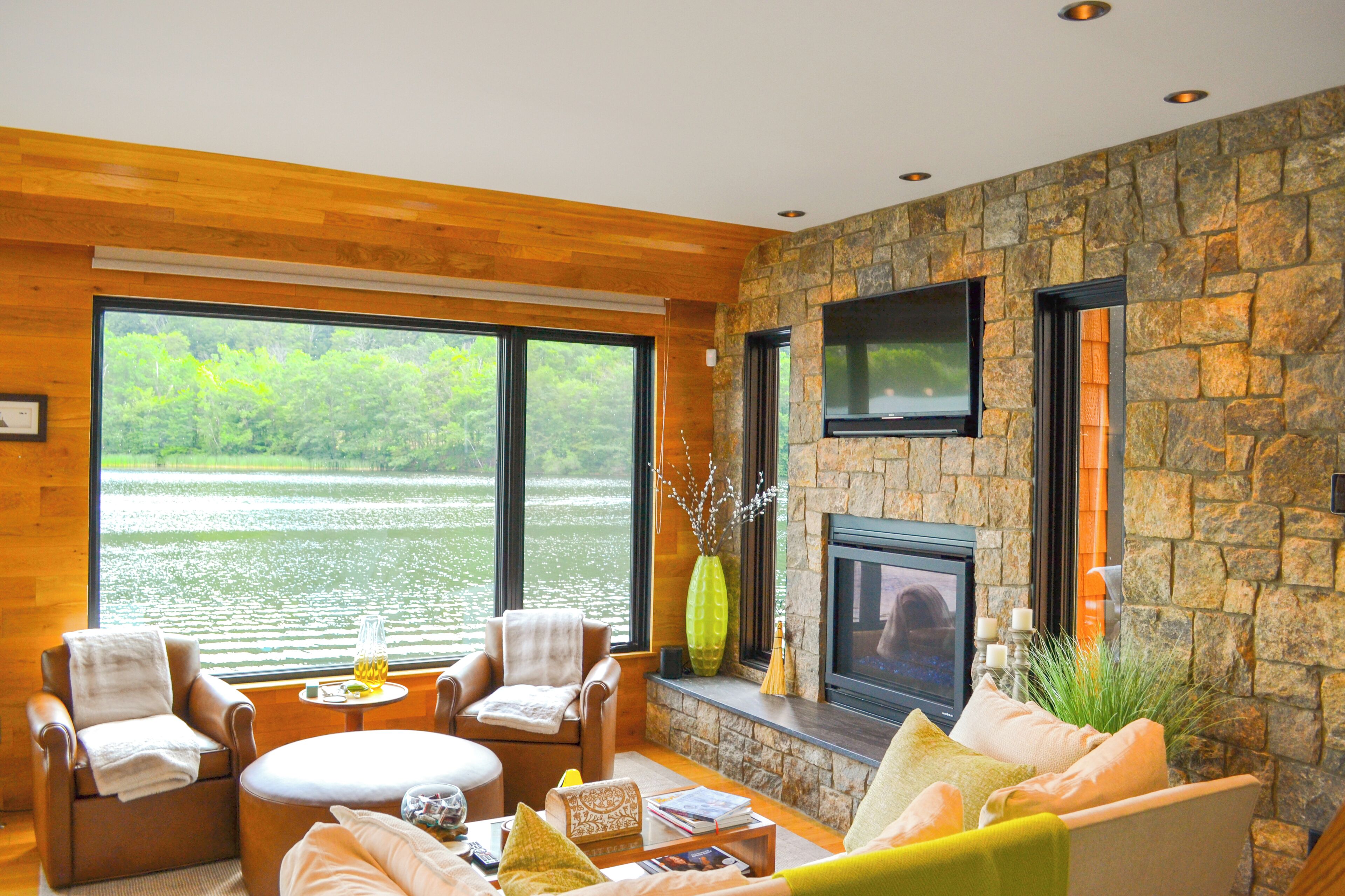 Modern Lakefront Berkshire Lakefront Retreat / Swim & Relax Close To Tanglewod - Tolland State Forest, East Otis